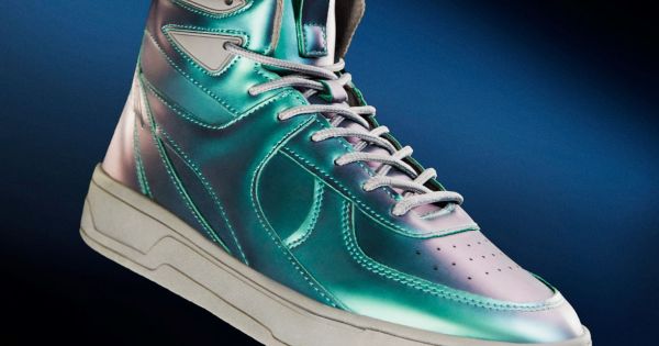 Cosmic holograms in Sprandi Universe capsule collection - CCC S.A.